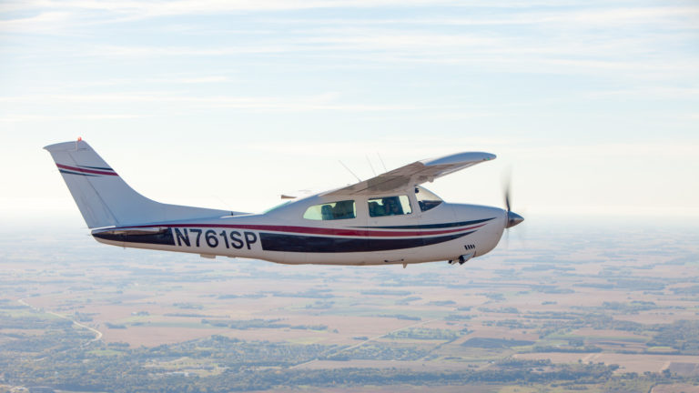 Cessna 210 – Corporate Jet Charters